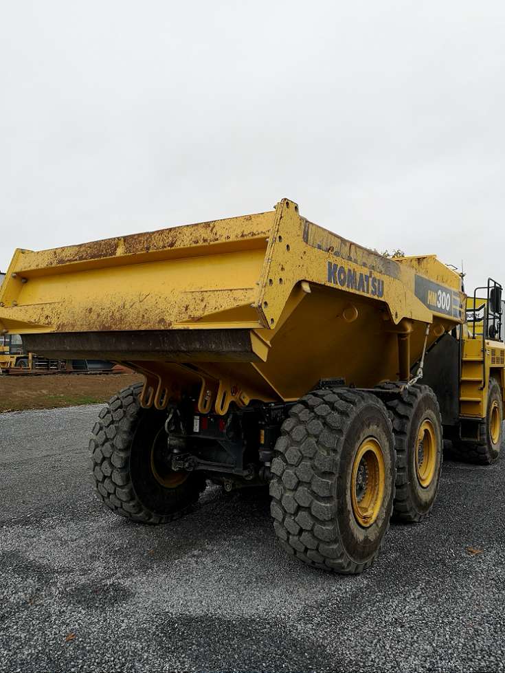 KOMATSU HM 300-5 von Schlüter Baumaschinen