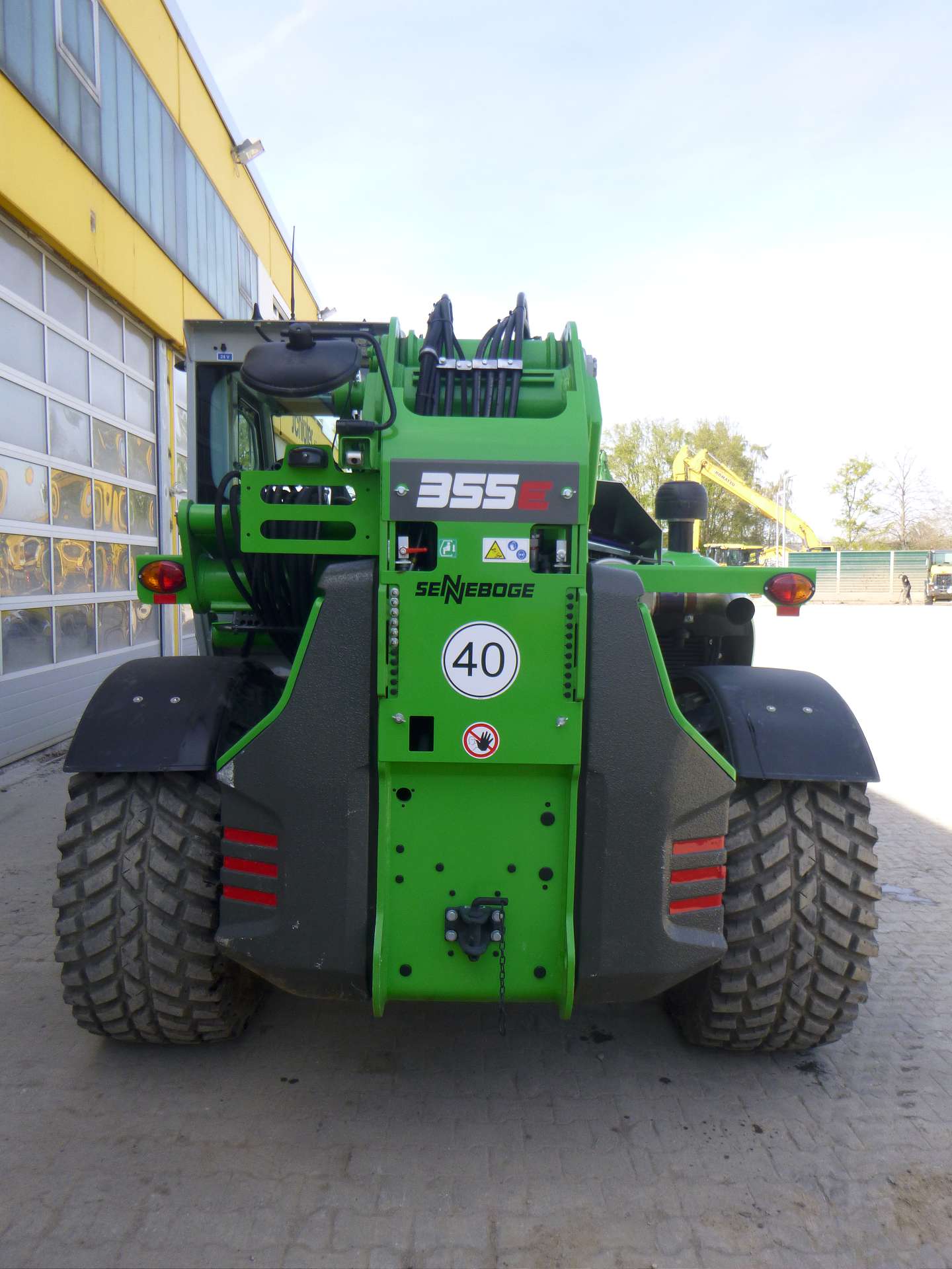 SENNEBOGEN 355 MH von Schlüter Baumaschinen