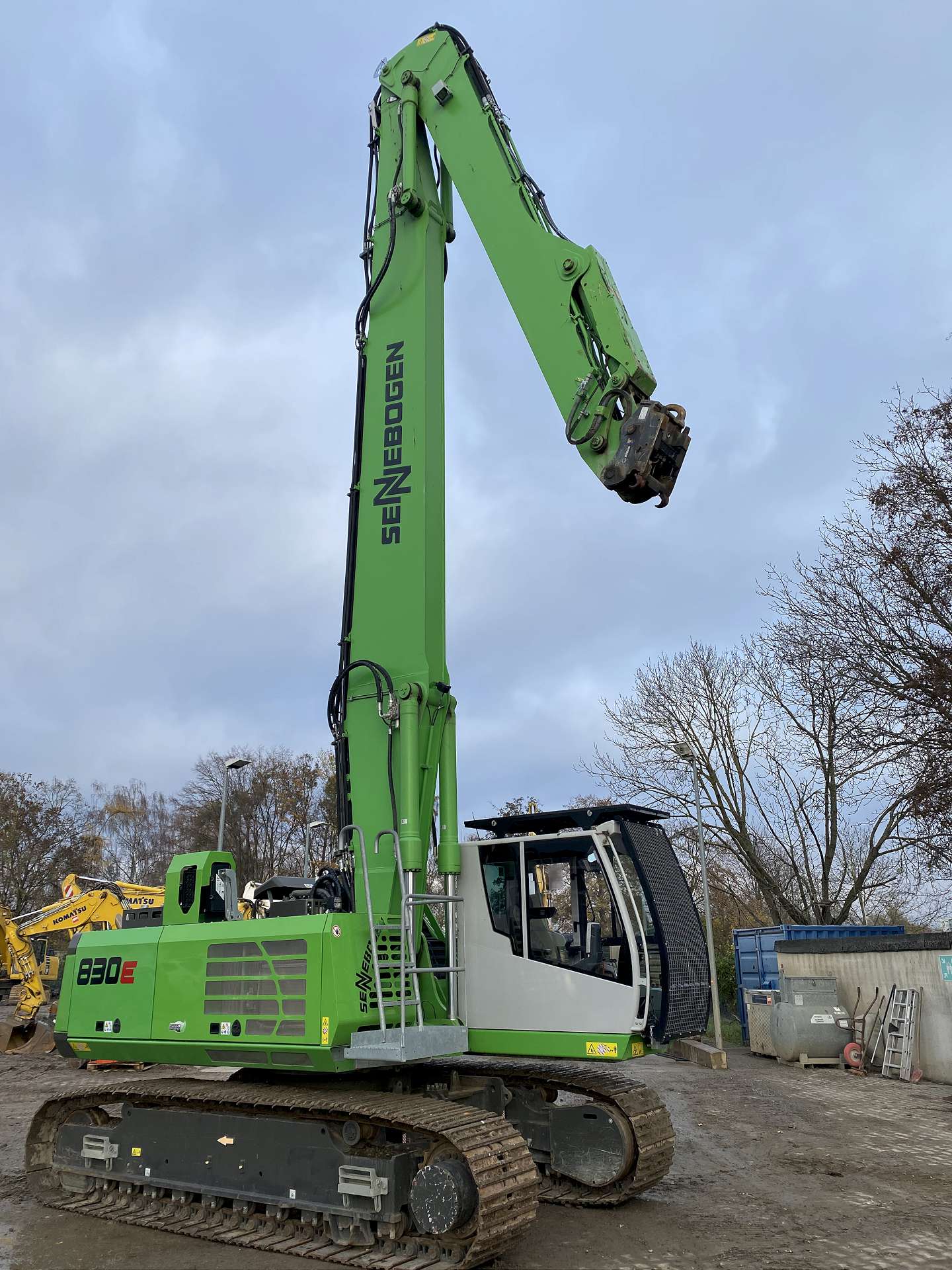 SENNEBOGEN 830 R-HDD von Schlüter Baumaschinen