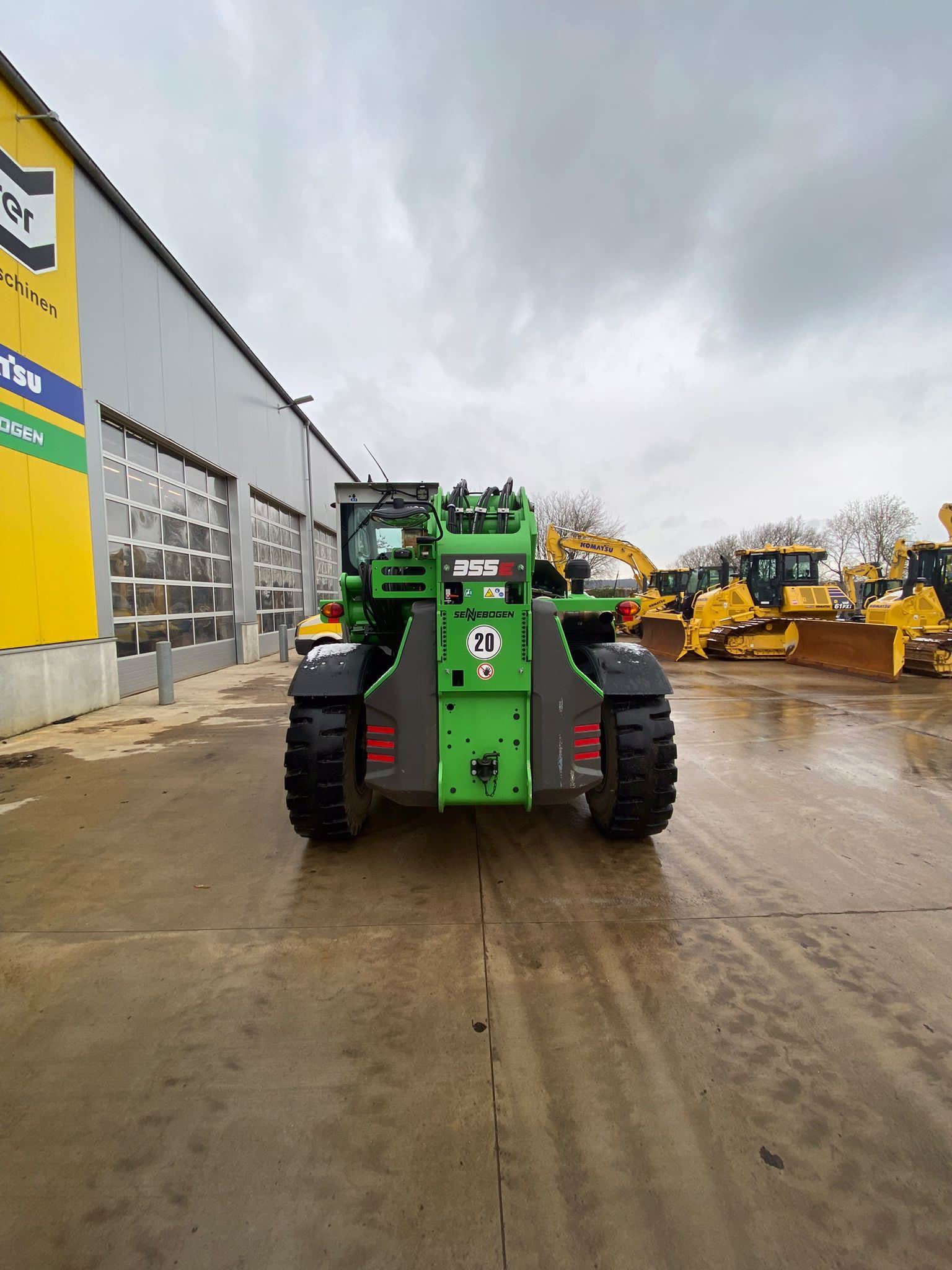 SENNEBOGEN 355 MH von Schlüter Baumaschinen