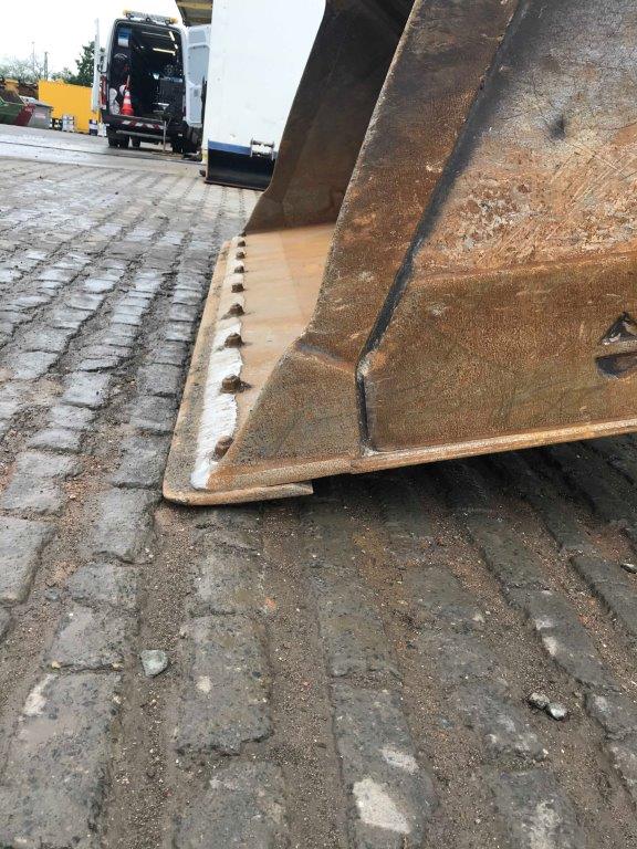 KOMATSU WA 200 PZ-6 von Schlüter Baumaschinen