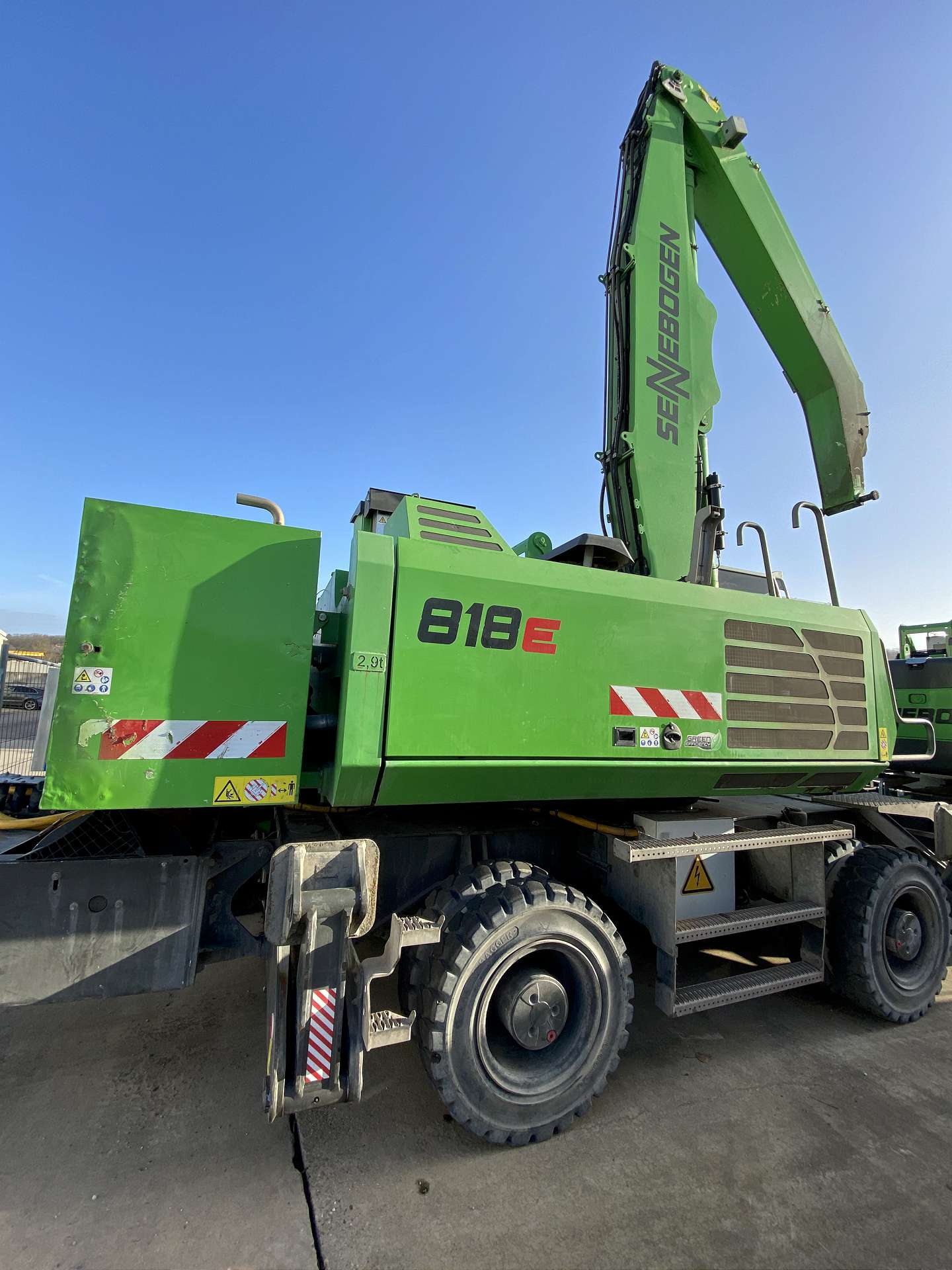 SENNEBOGEN 818 M von Schlüter Baumaschinen