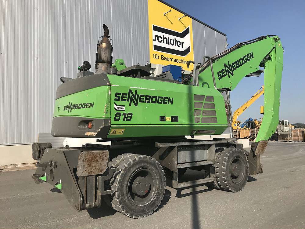 SENNEBOGEN 818 M von Schlüter Baumaschinen